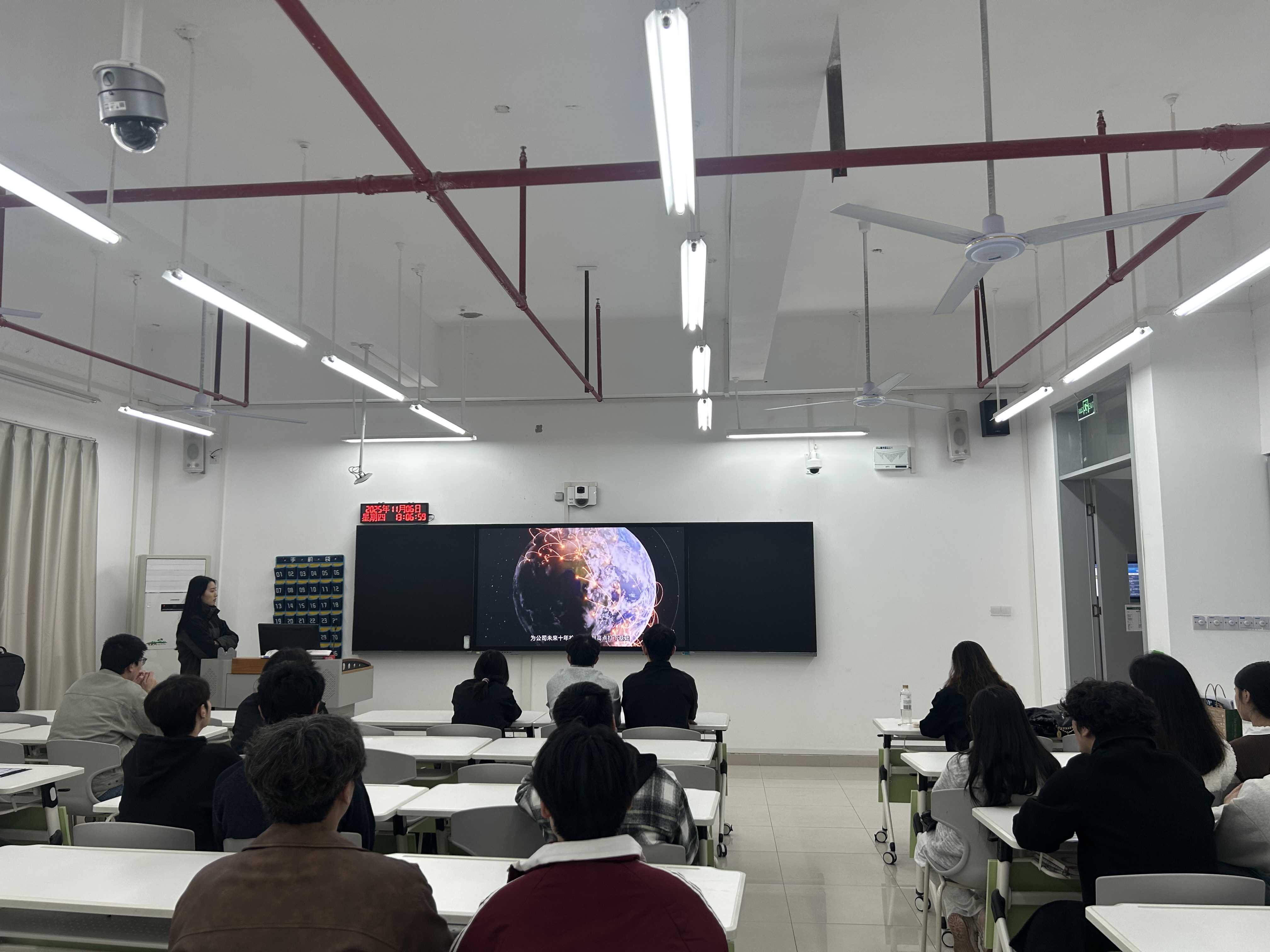 “智汇匠心 职引未来”——智能工程学院开展2026届毕业生招聘月活动